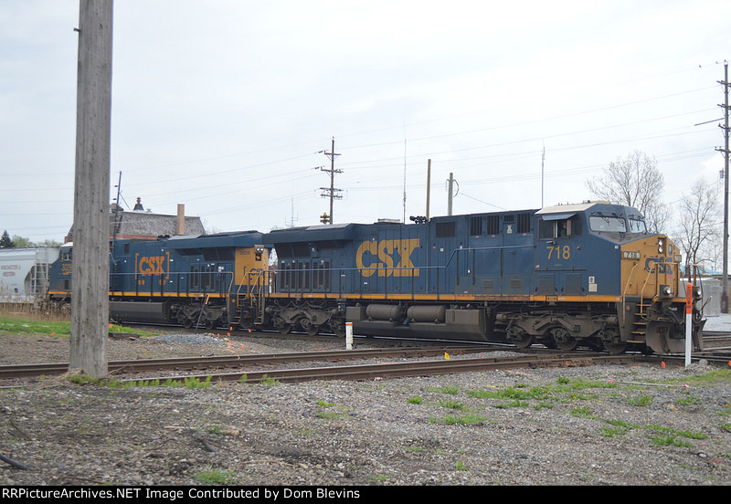 CSX 718